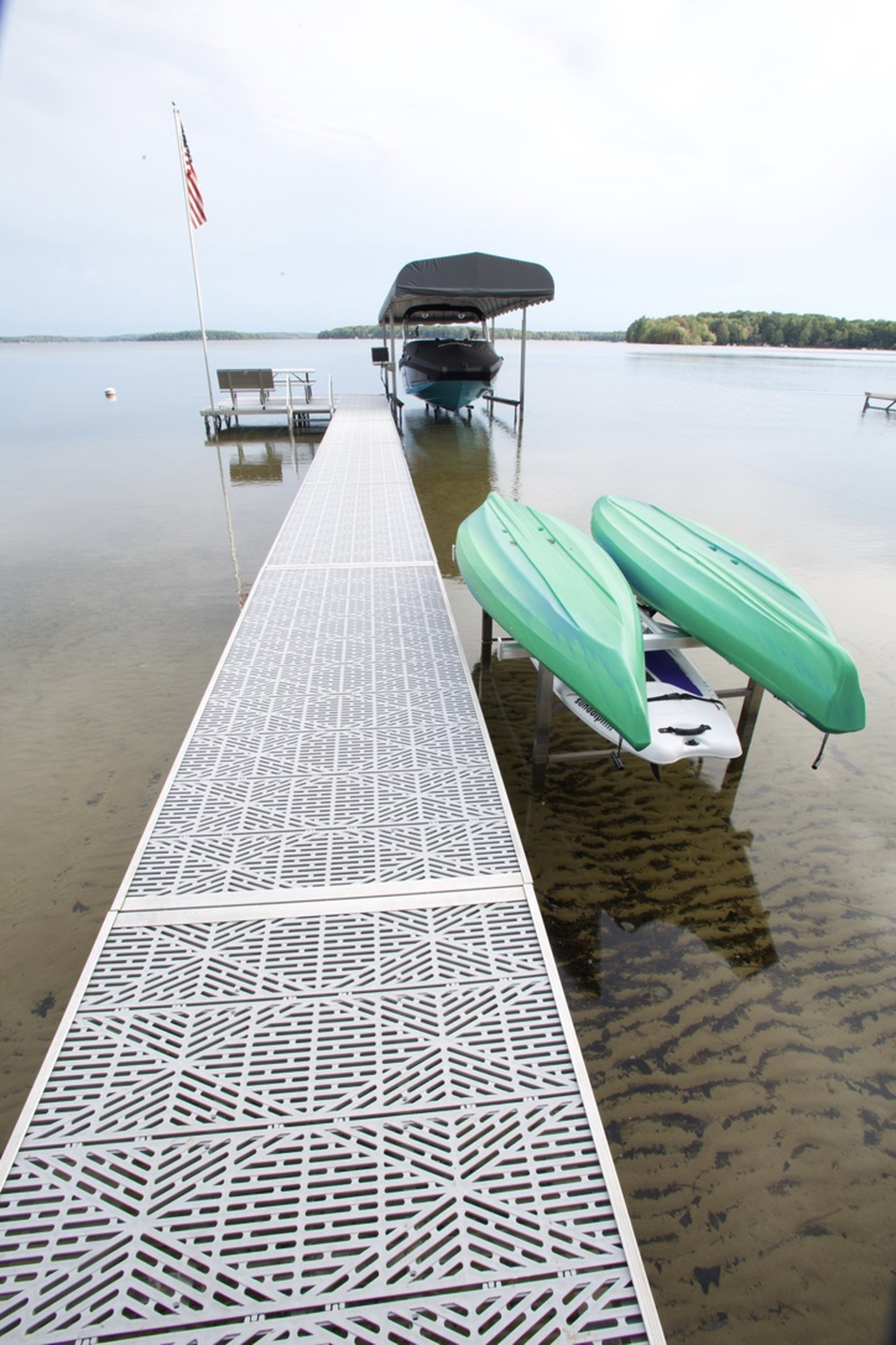 Flow Through Diamond Decking | twinbaydockproducts