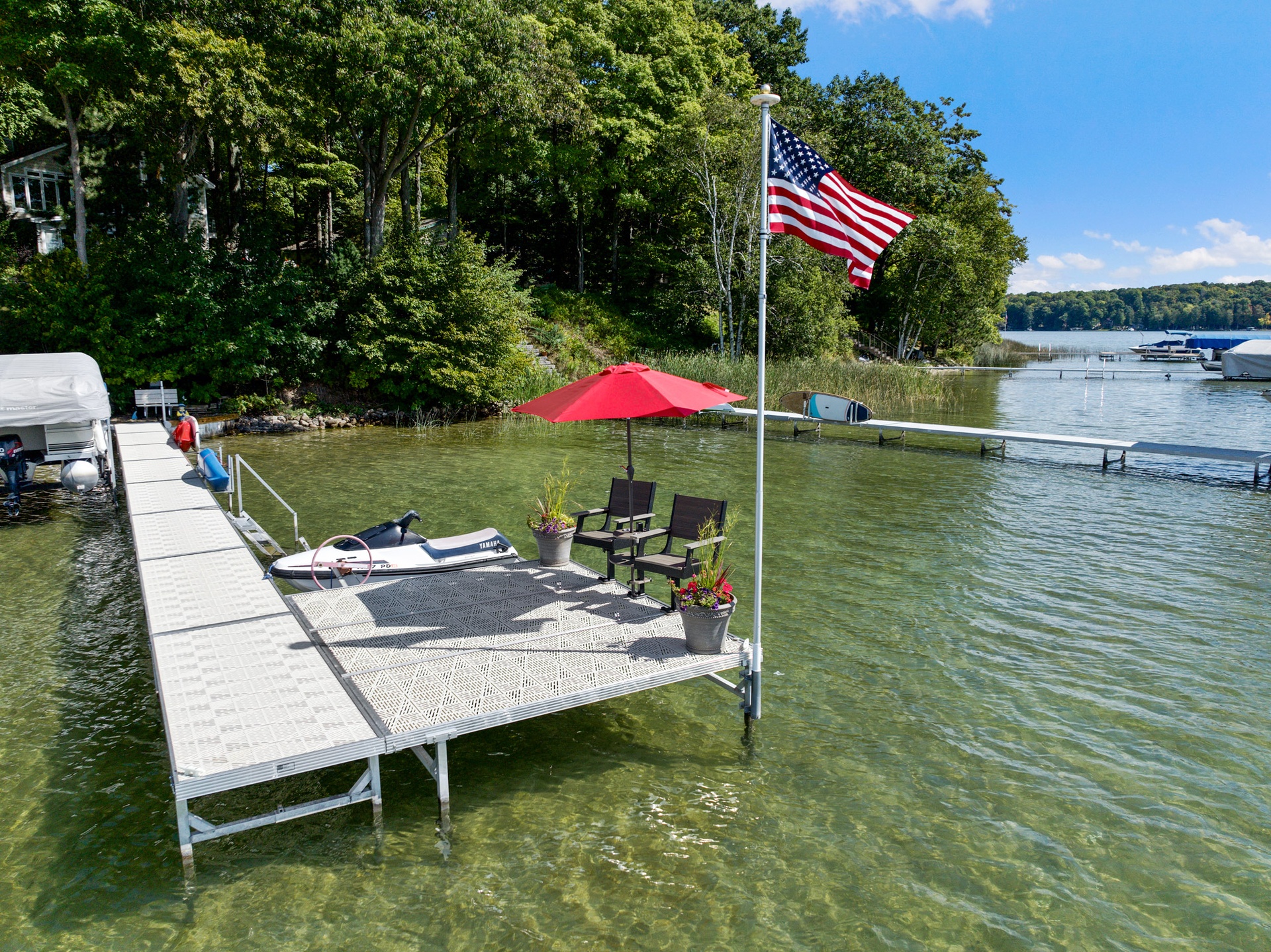 Flow Through Diamond Decking | twinbaydockproducts