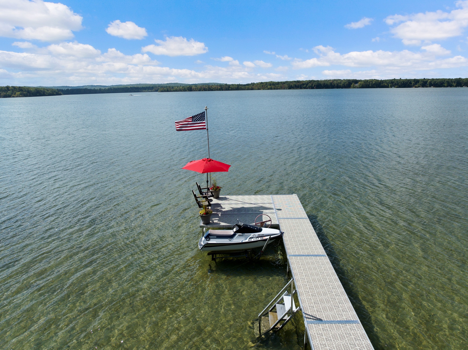 Flow Through Diamond Decking | twinbaydockproducts