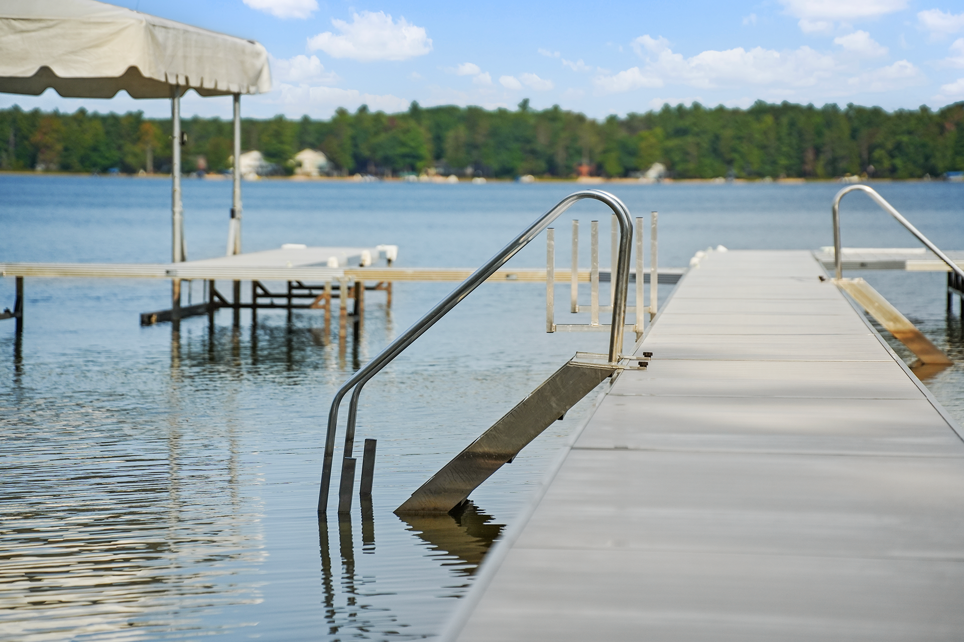 Solid Surface Decking | twinbaydockproducts